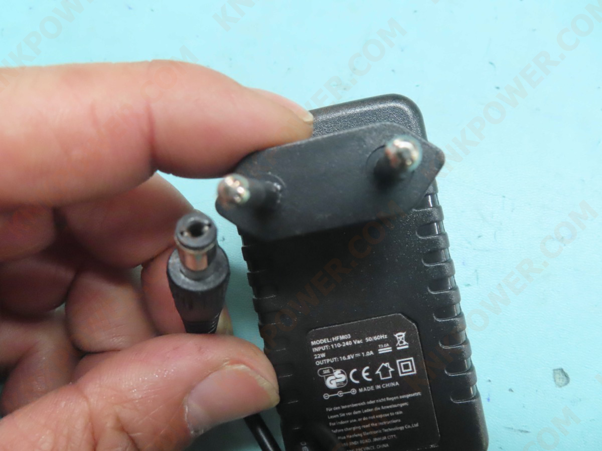 CHARGER 16.8V 1.0A INPUT: AC 110V-240V 50 60HZ OUTPUT: DC 16.8V 1A – KNKPOWER